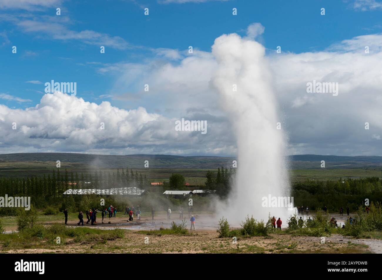 People watching the eruption of Strokkur, one of Iceland?s most famous ...