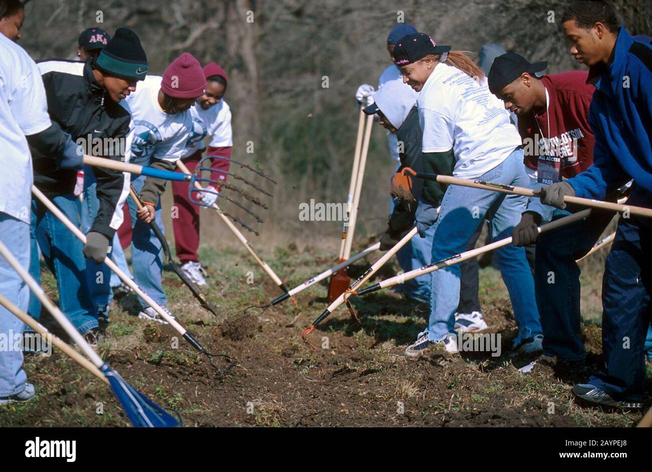 Fraternity service project hi-res stock photography and images - Alamy