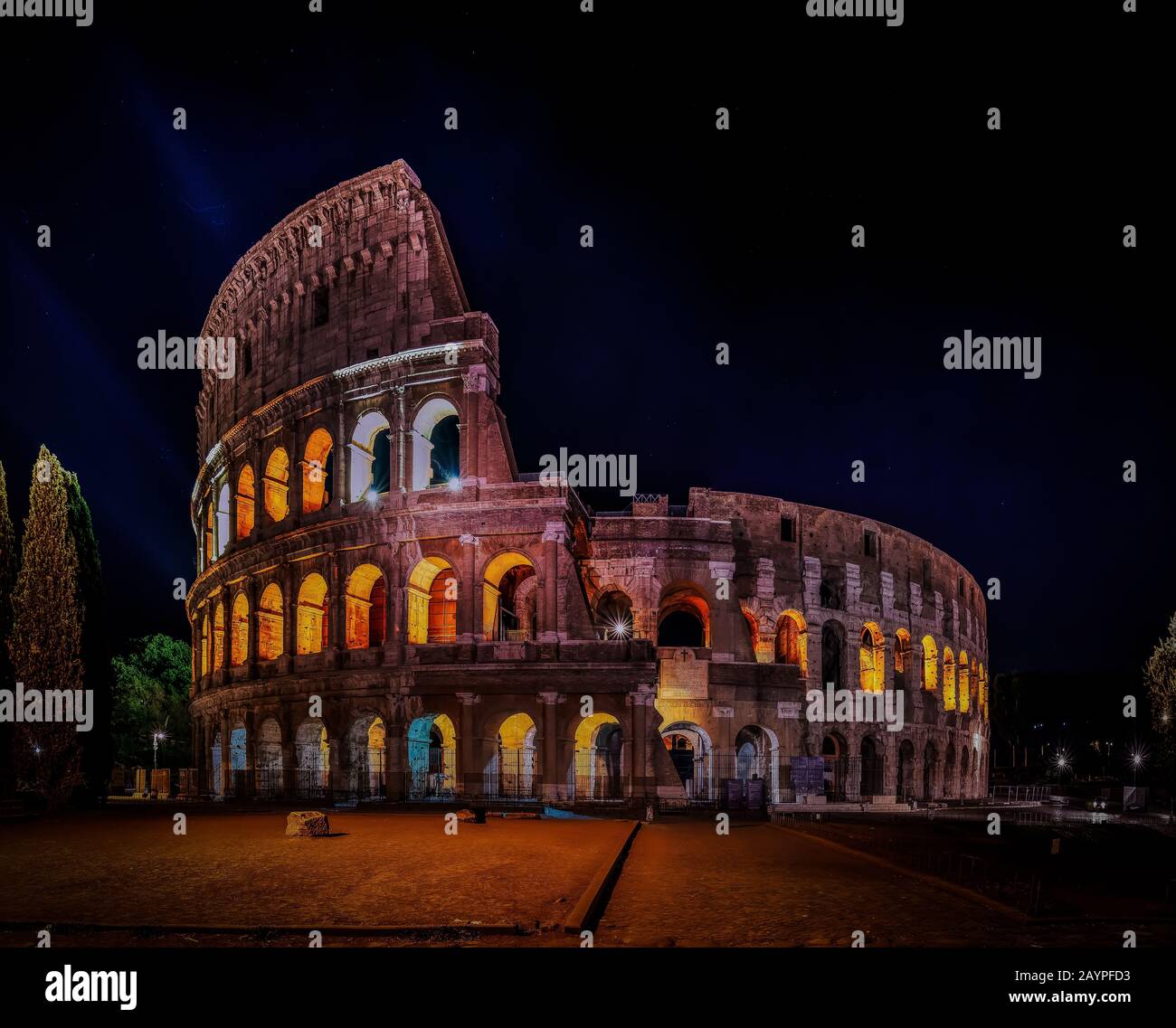 Iconic coliseum hi-res stock photography and images - Alamy