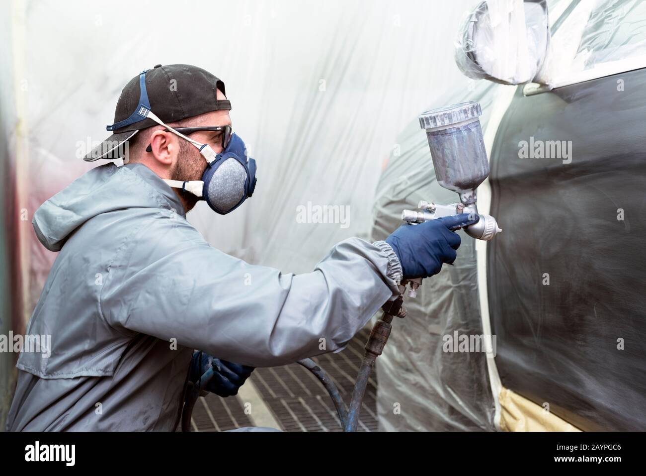 Car painter hi-res stock photography and images - Alamy