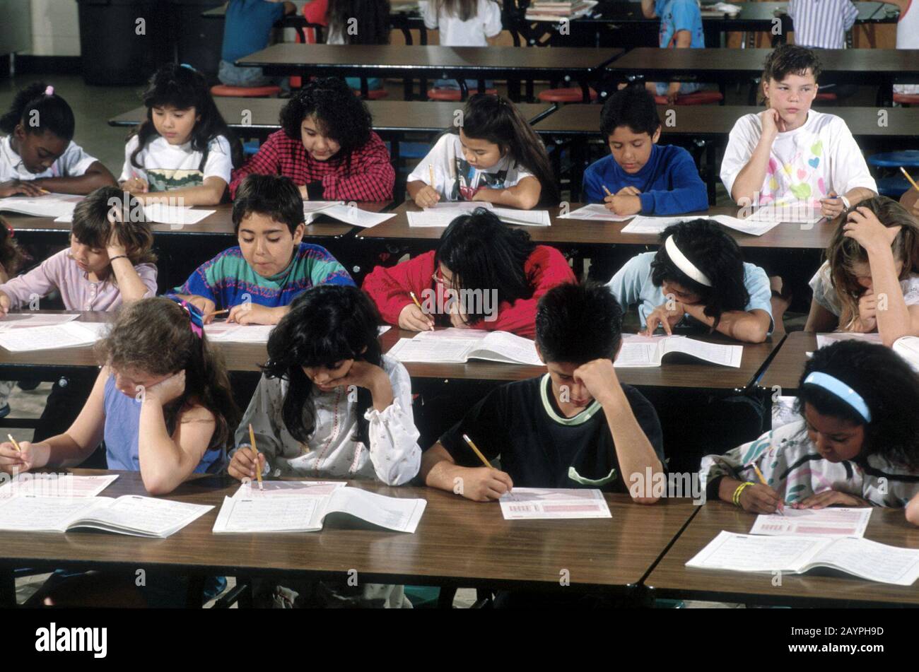 Taking standardized test hi-res stock photography and images - Alamy