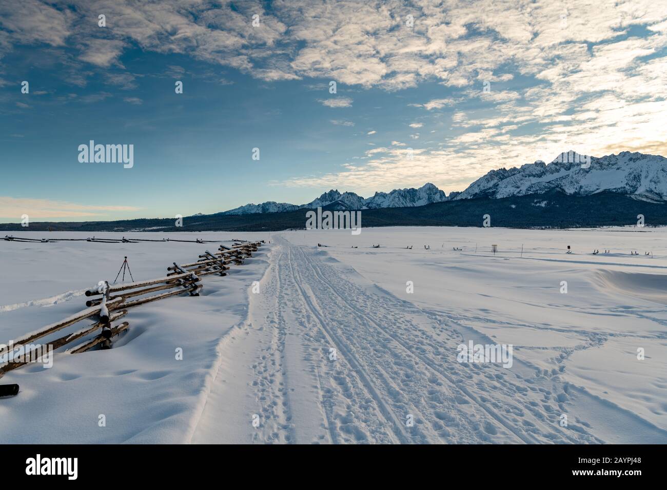 Stanley Idaho walking path in winter with snow Stock Photo - Alamy