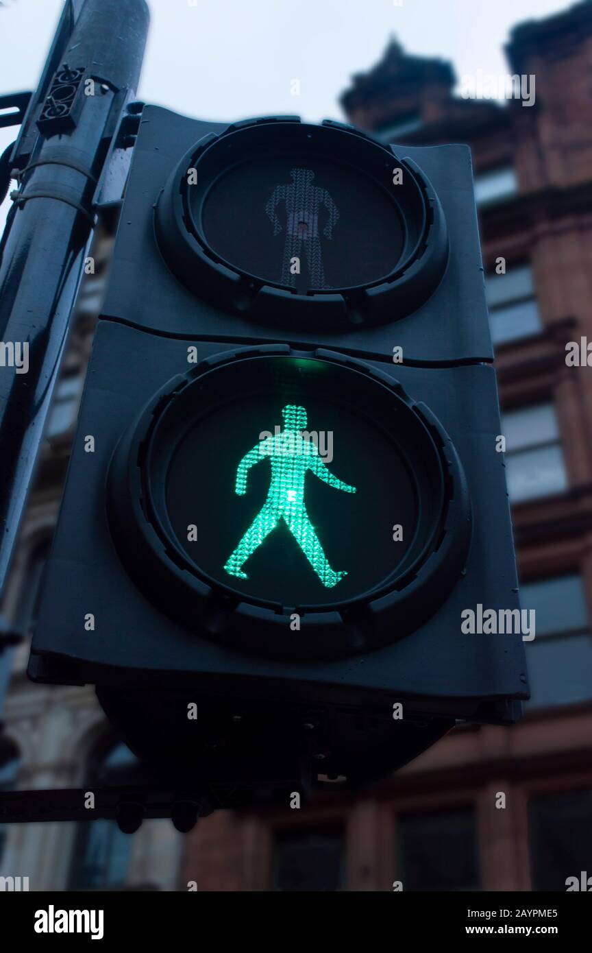 Man on traffic light hi-res stock photography and images - Alamy