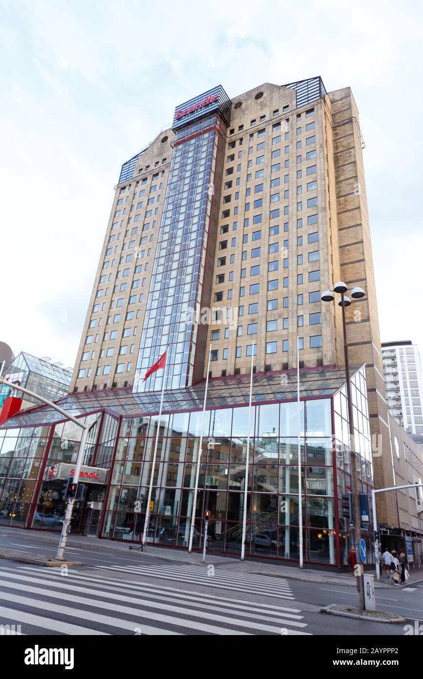 Hotel high rise building facade hi-res stock photography and images - Alamy