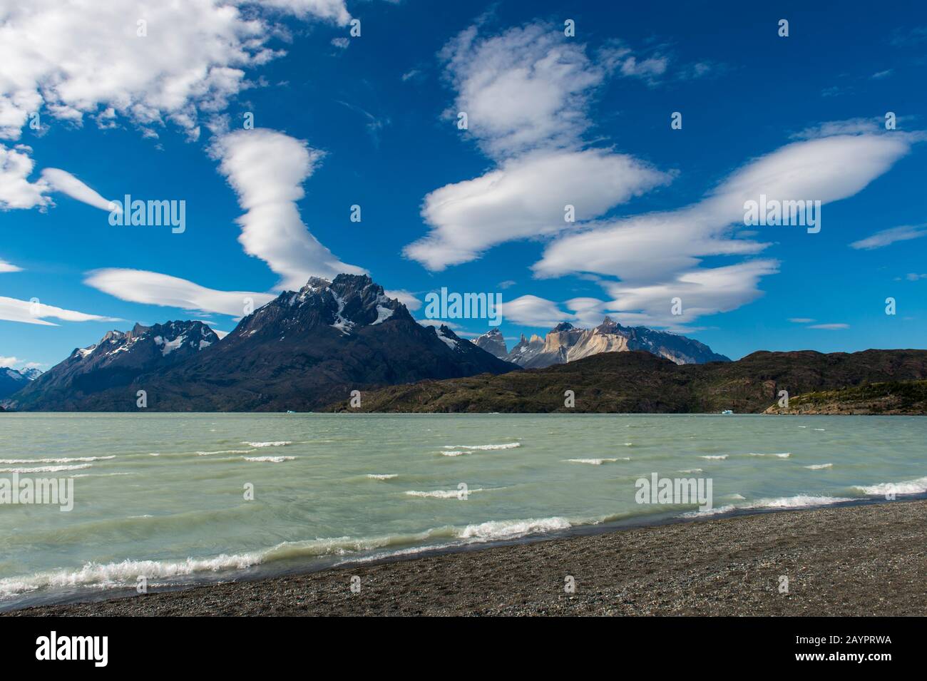 View of the mountains from Grey Lake (Lago Grey) in Torres del Paine ...