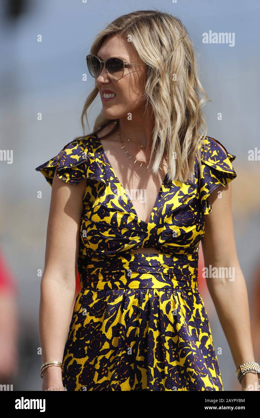 Daytona Beach, Florida, USA. 16th Feb, 2020. Kyle Larson (42) races for ...