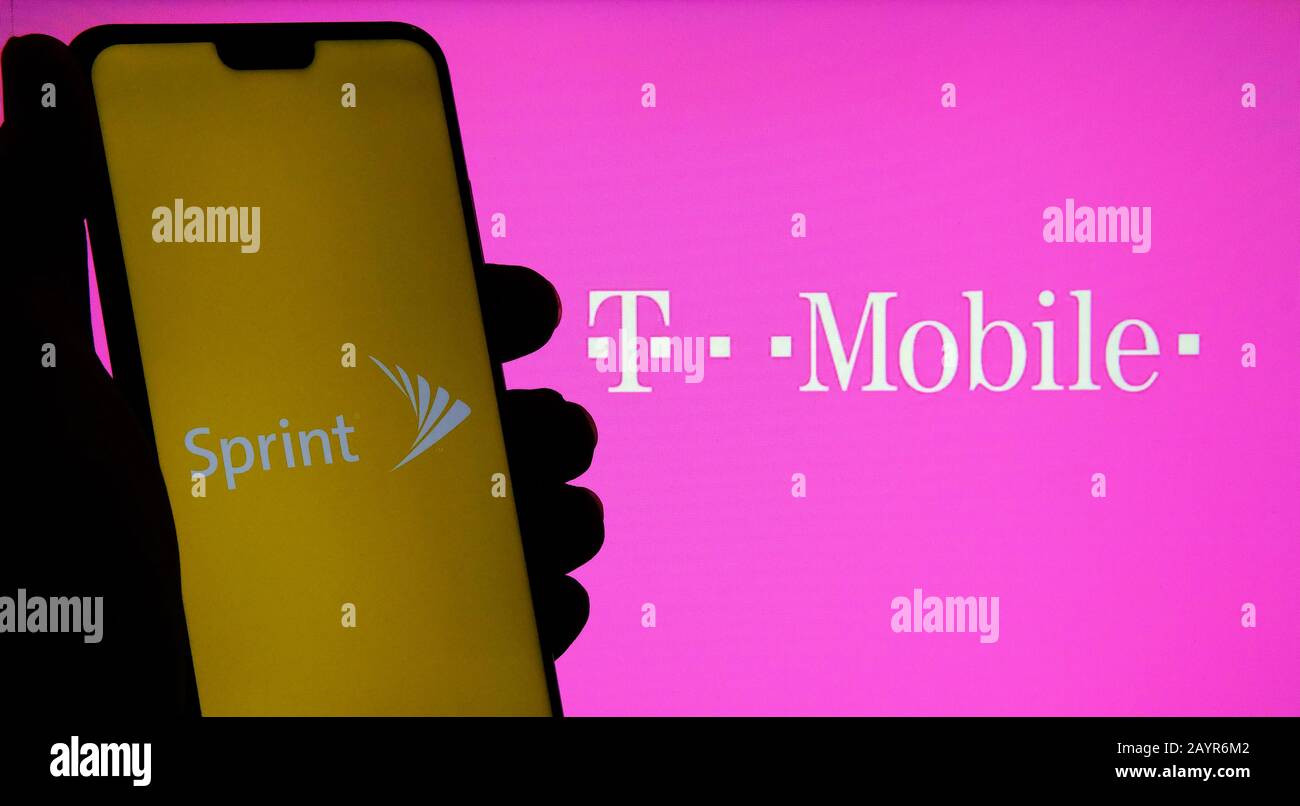 Sprint logo hi-res stock photography and images - Alamy