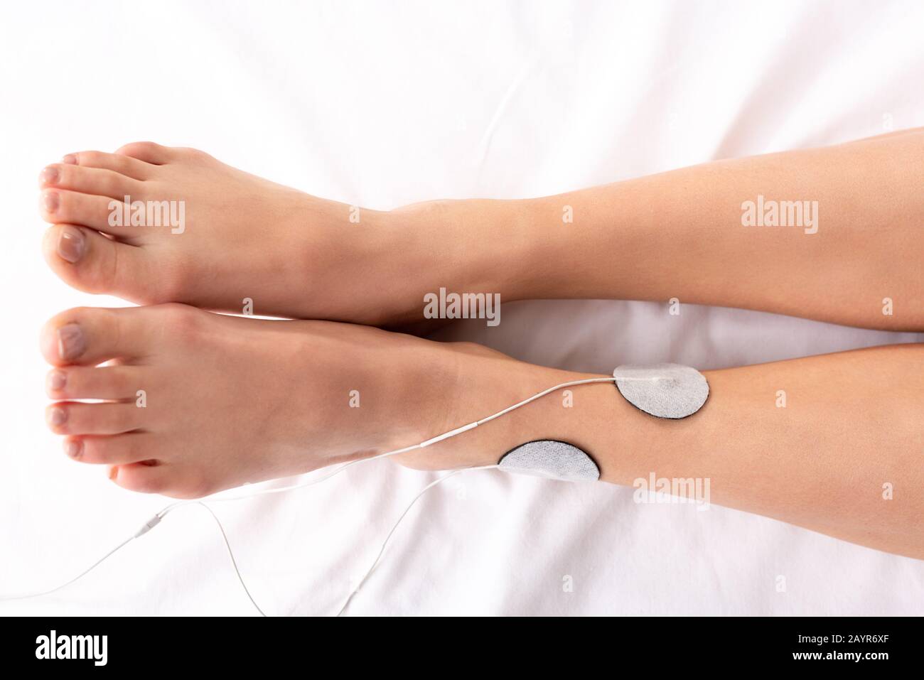Electrodes on the leg hi-res stock photography and images - Alamy