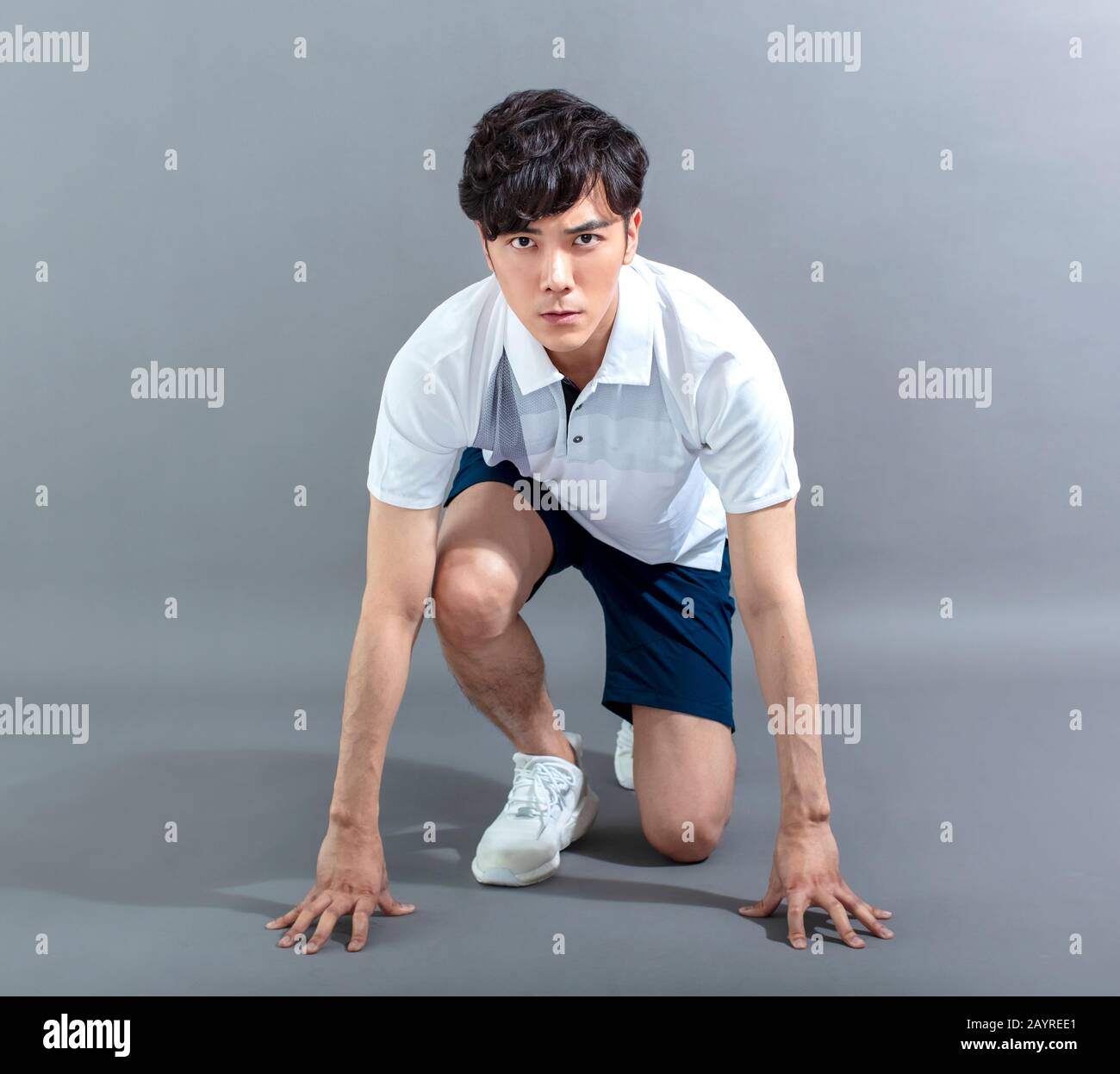 Man energy start position hi-res stock photography and images - Alamy