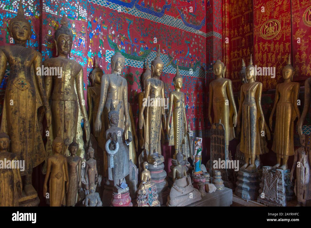 Buddha statues along the wall inside of the Chariot Hall or Royal ...