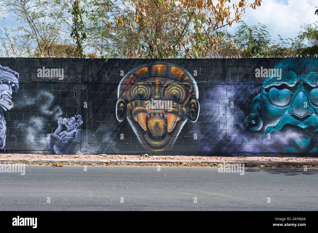 Street Art mural depicting a Mayan deity. Merida, Yucatan, Mexico Stock ...