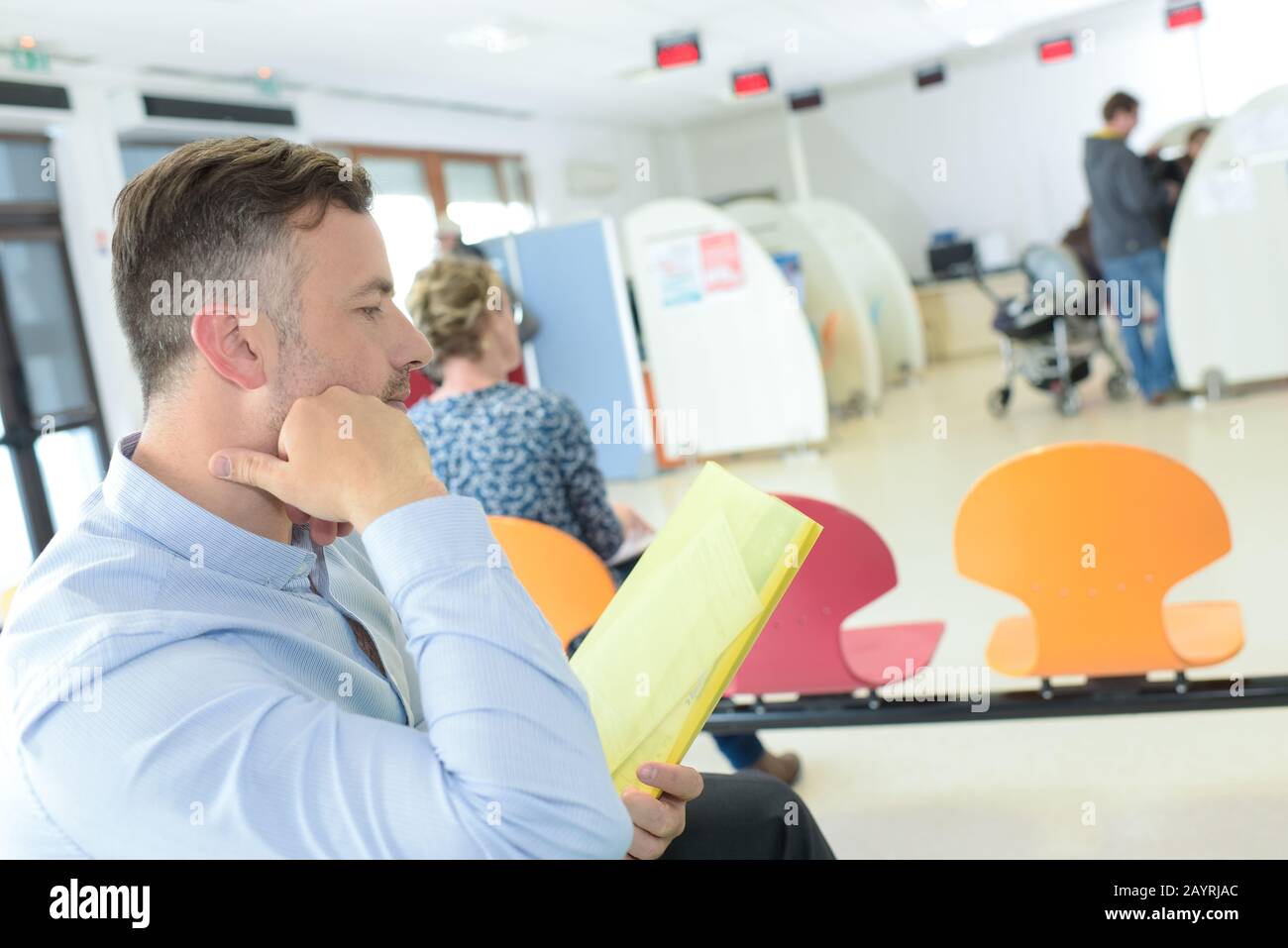 Lobby waiting forms hi-res stock photography and images - Alamy