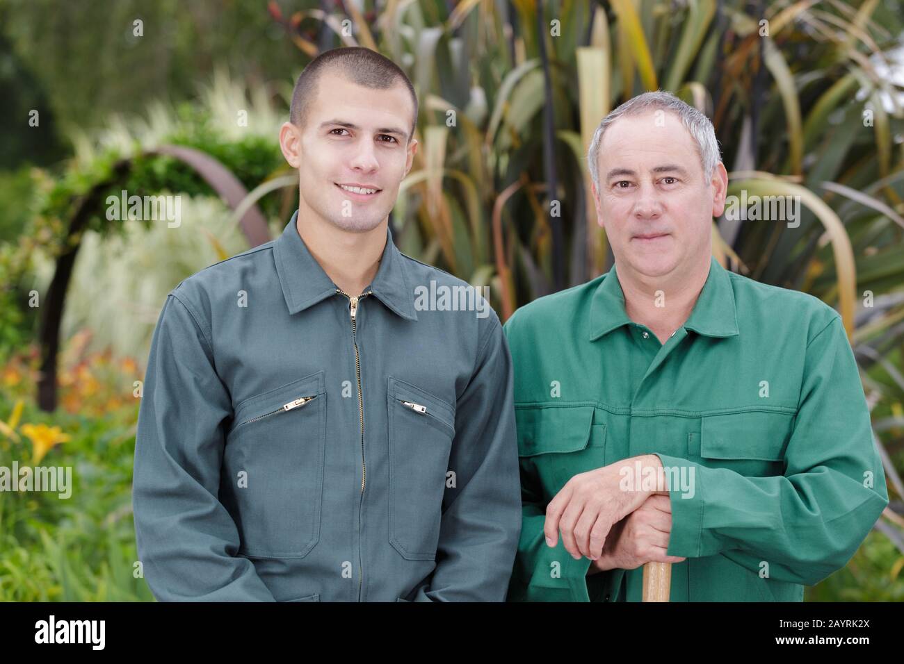 Junior gardeners hi-res stock photography and images - Alamy