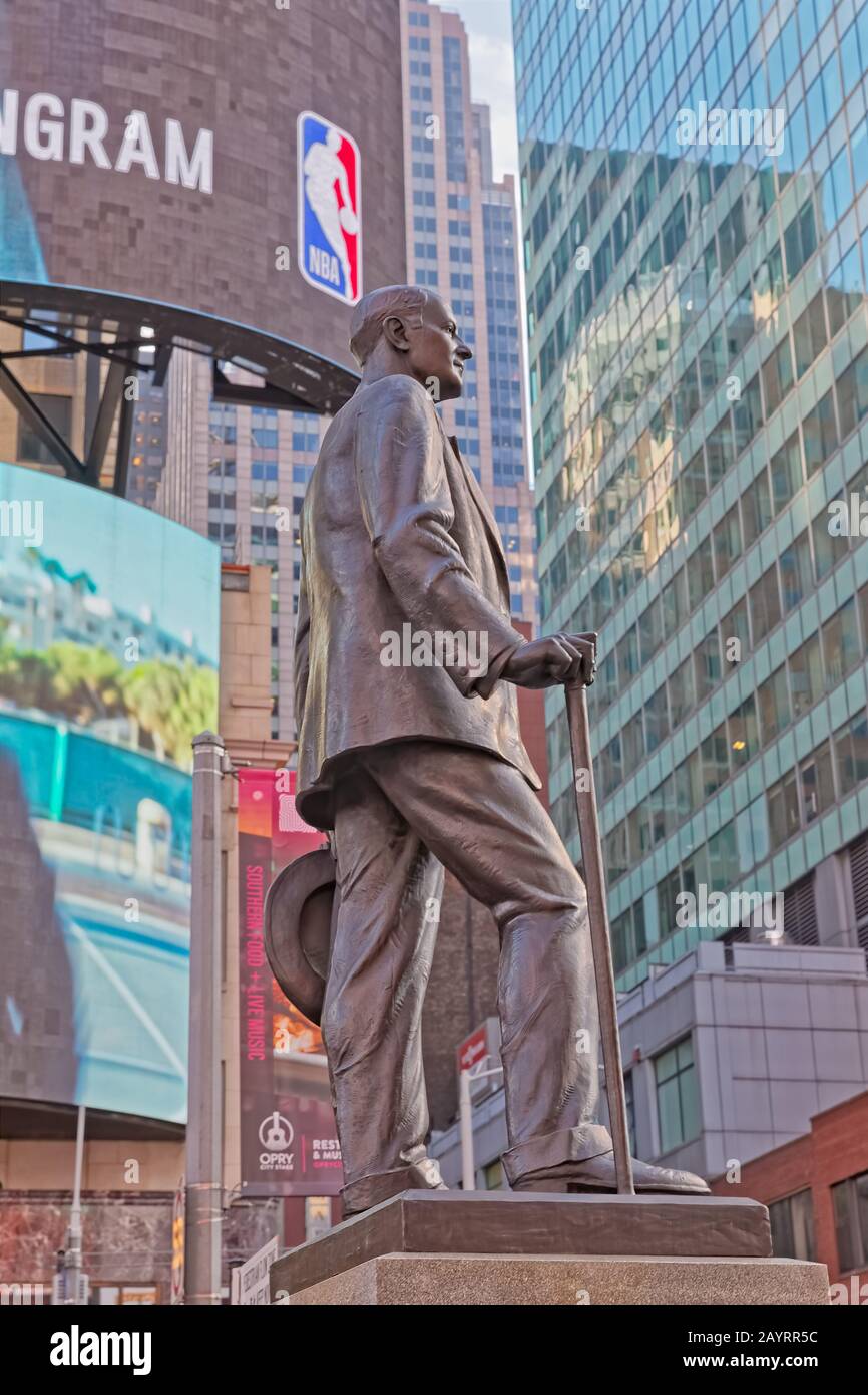 New York Times Square George Cohan statue Stock Photo - Alamy