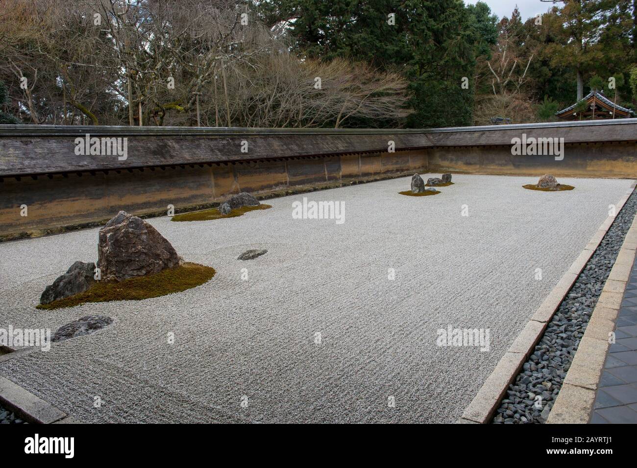 The kare-sansui (dry landscape) Zen rock garden at Ryoan-ji Temple in ...