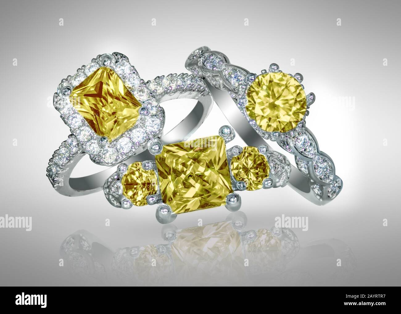 Princess cut engagement rings hi-res stock photography and images - Alamy