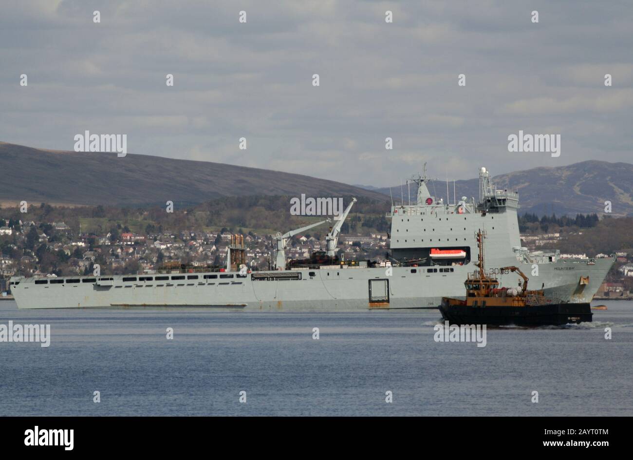 Landing ship dock hi-res stock photography and images - Alamy
