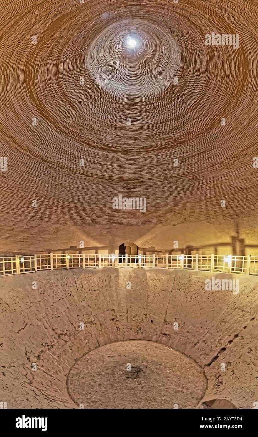 Yakhchal persia hi-res stock photography and images - Alamy