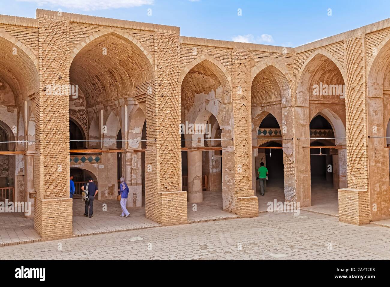 Nain old mosque architecture Stock Photo - Alamy