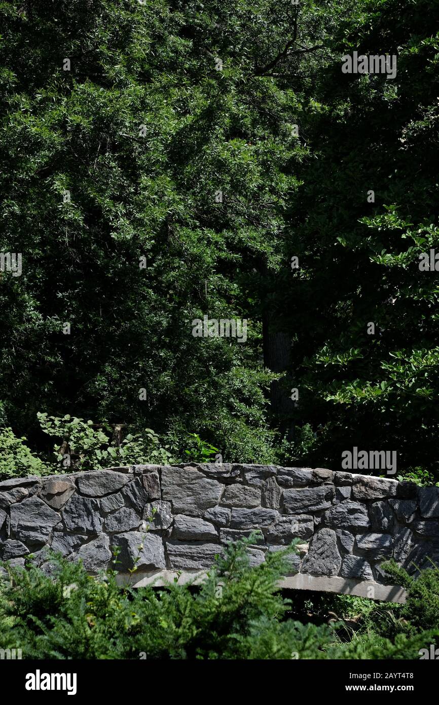 Arched ornamental footbridge hi-res stock photography and images - Alamy