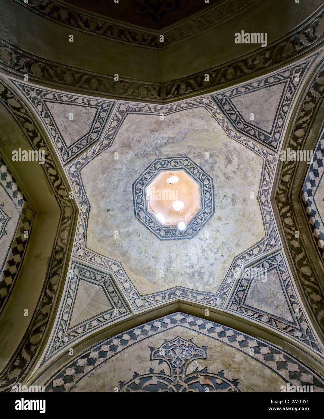 Shiraz Citadel octagon ceiling Stock Photo - Alamy