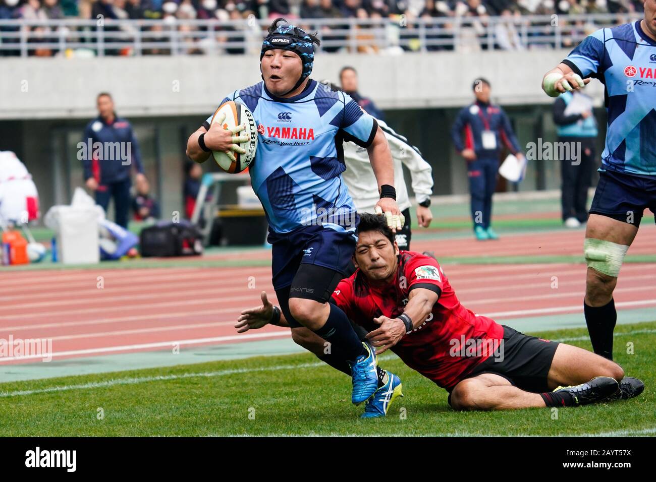 Osaka, Japan. 15th Feb, 2020. (T-B) Takeshi Hino (), Masaki Kobayashi ...