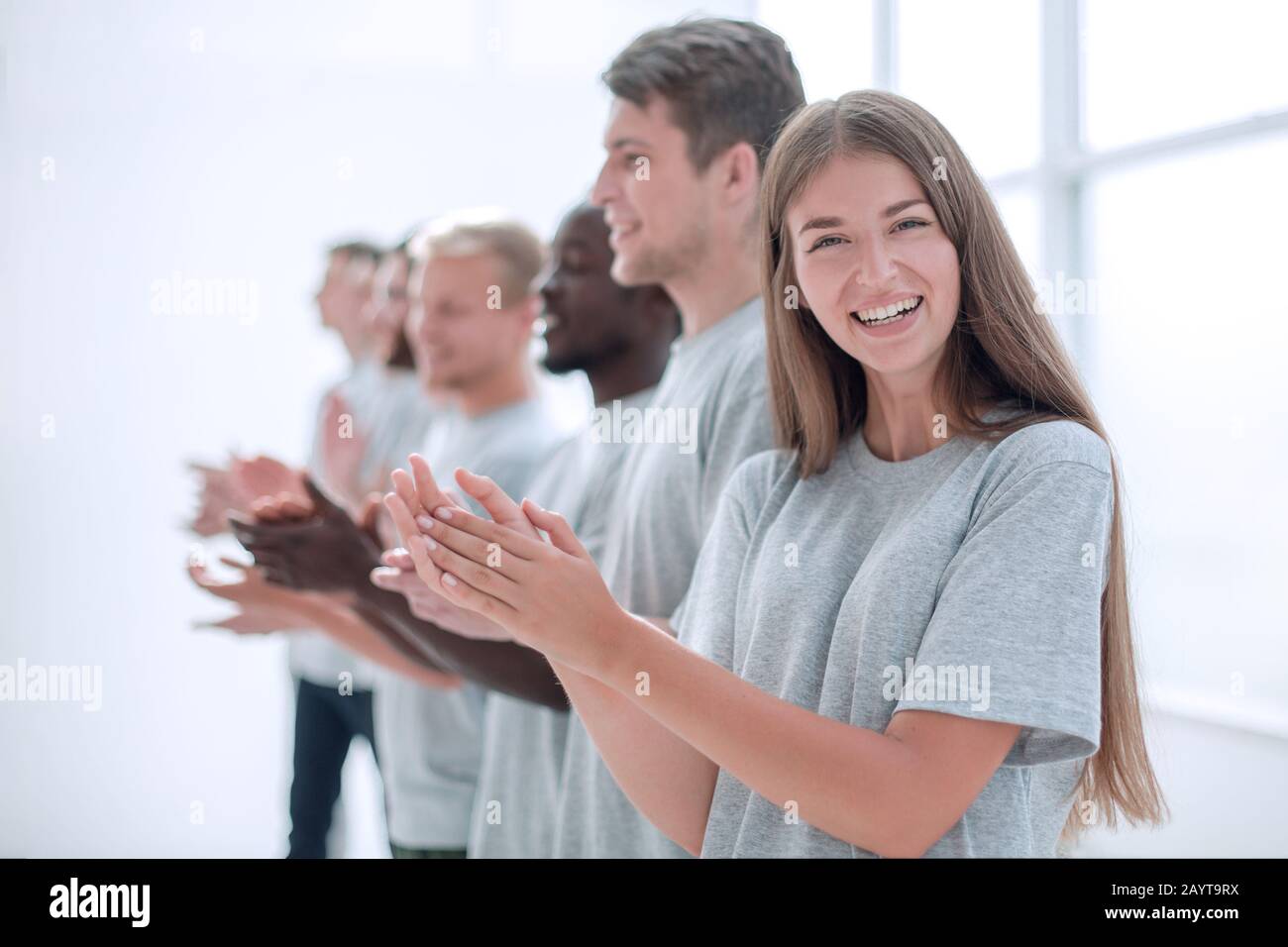 Audience members applaud hi-res stock photography and images - Alamy