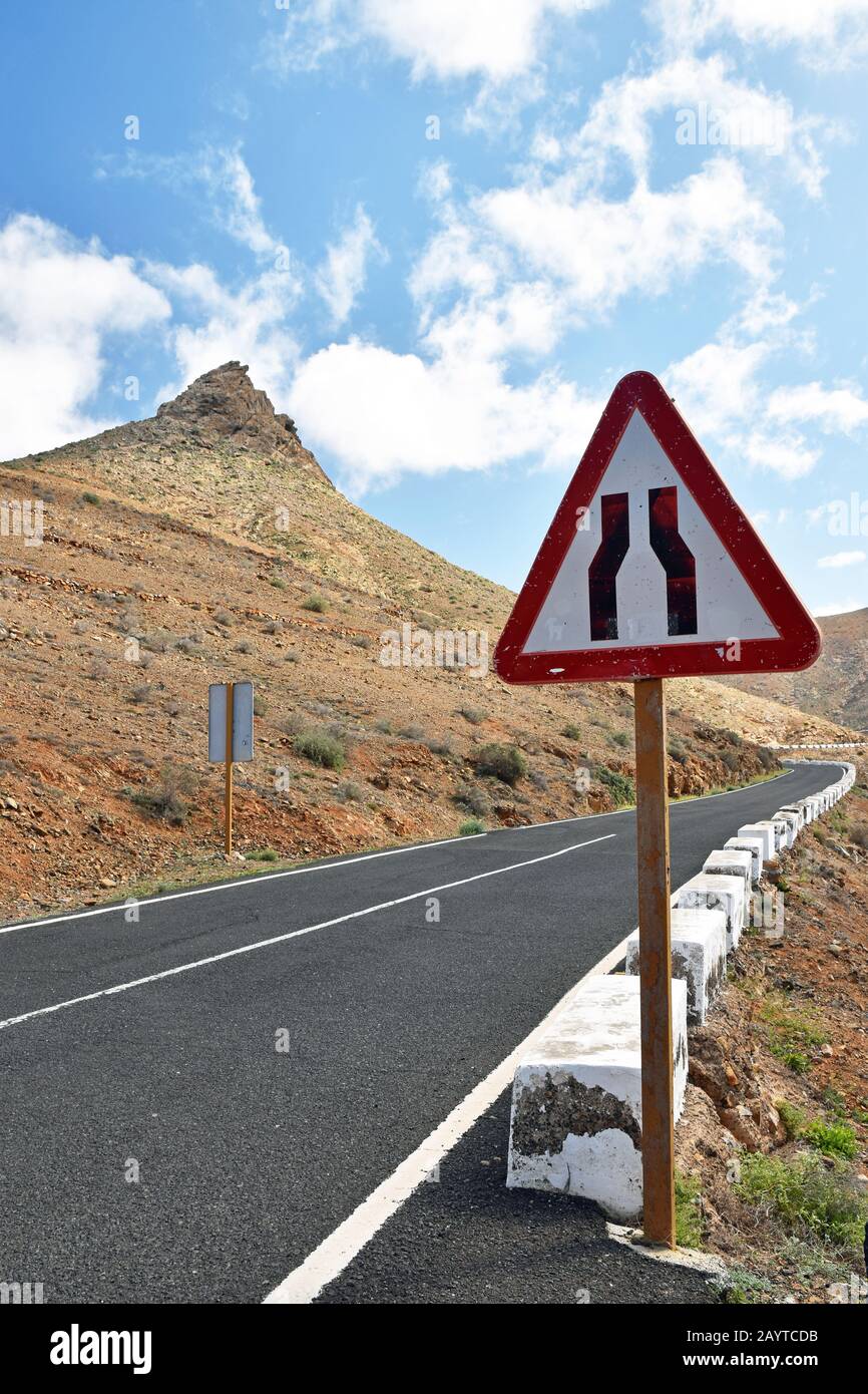 Narrowing Road High Resolution Stock Photography and Images - Alamy