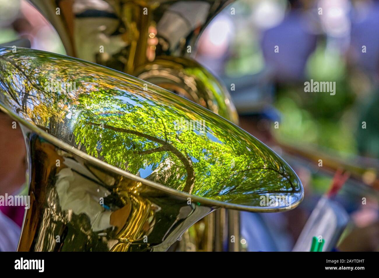 Tuba musical instrument hi-res stock photography and images - Alamy