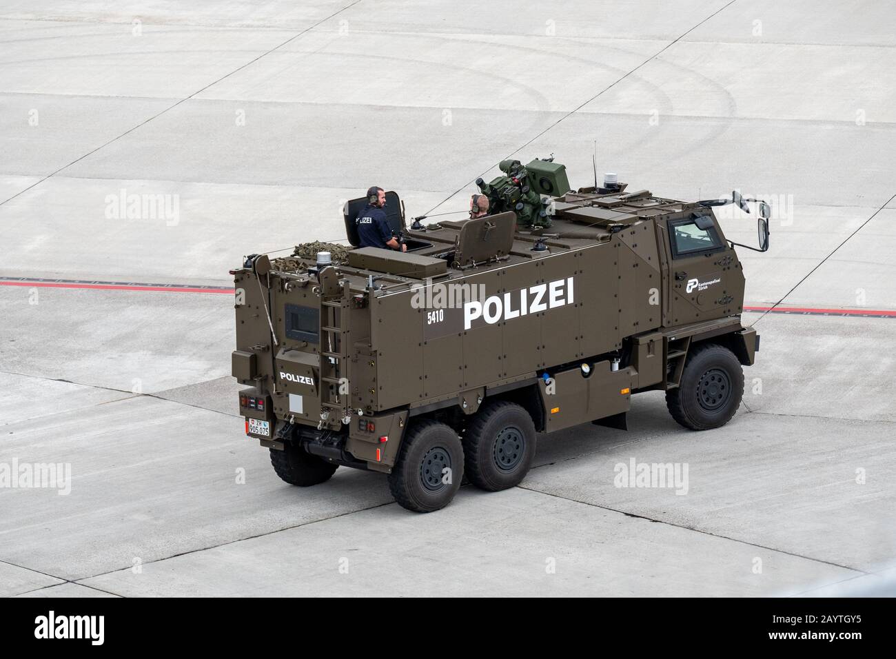 Private security guard service vehicle hi-res stock photography and ...