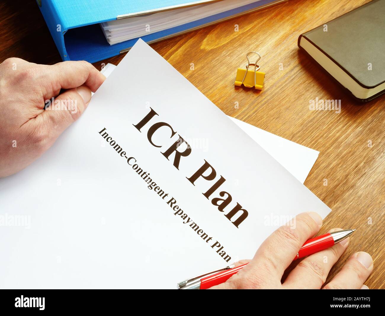 Income contingent hi-res stock photography and images - Alamy