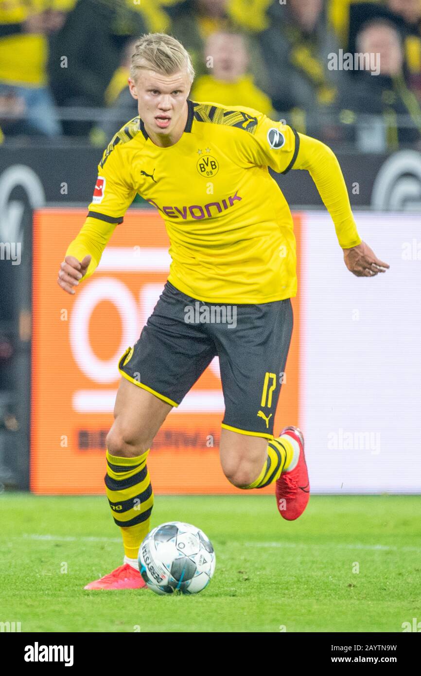 Erling haaland portrait hi-res stock photography and images - Alamy