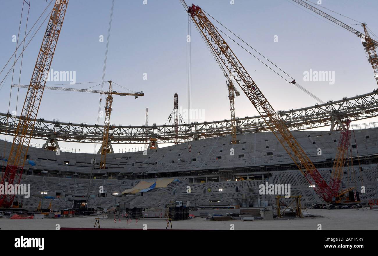 Stadiums construction hi-res stock photography and images - Alamy
