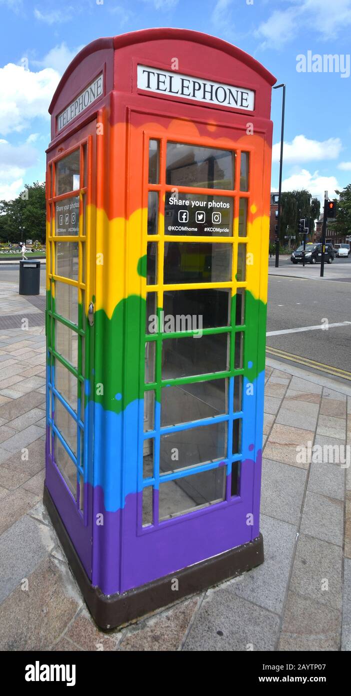 Hull telephone box hi-res stock photography and images - Alamy