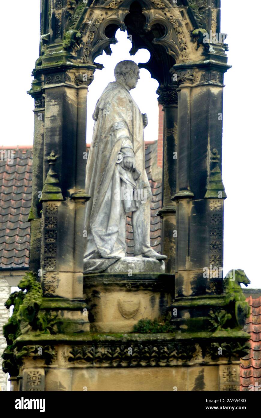 Baron feversham monument hi-res stock photography and images - Alamy