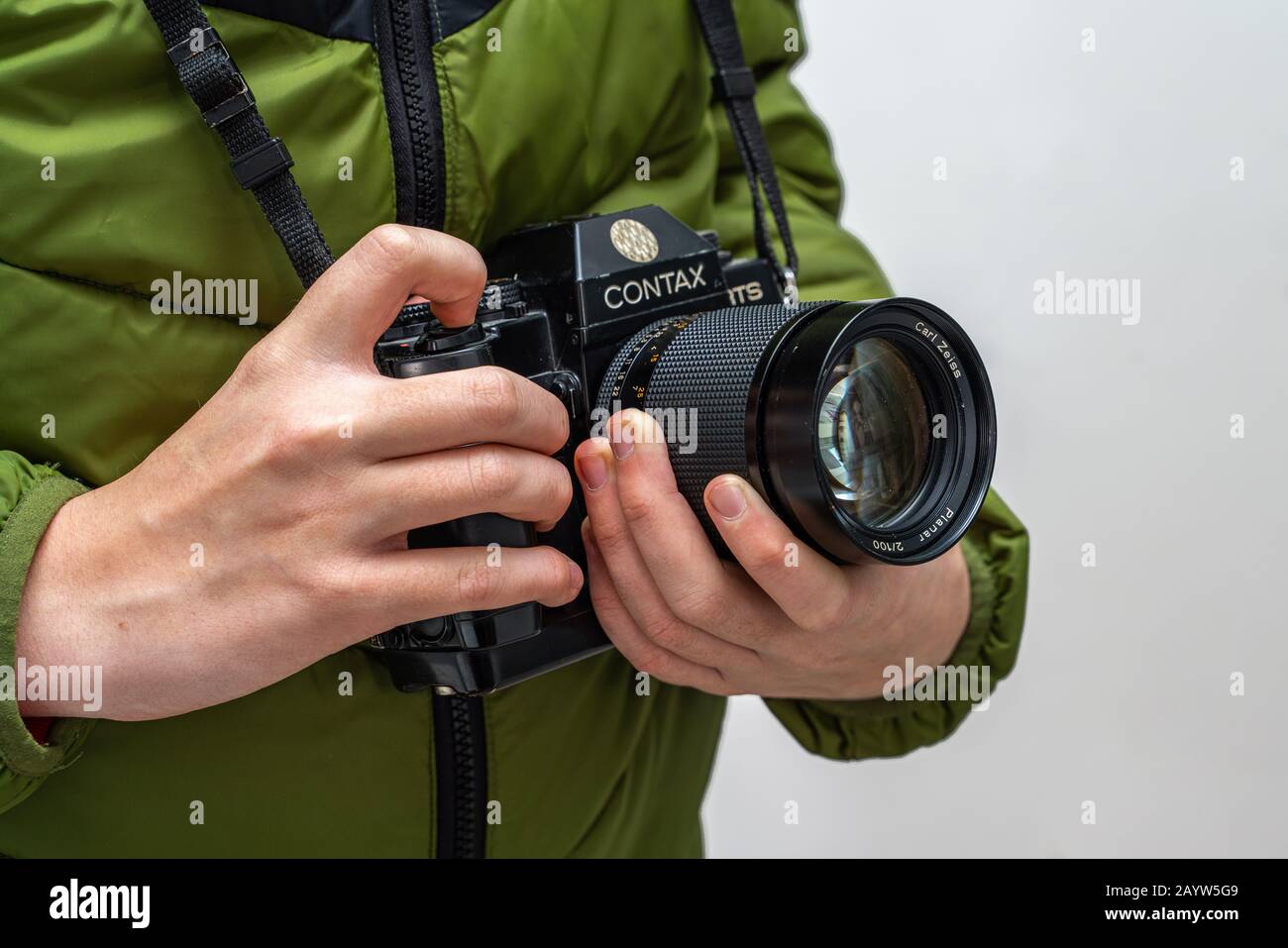 discovering and handling an old vintage SLR camera Stock Photo - Alamy