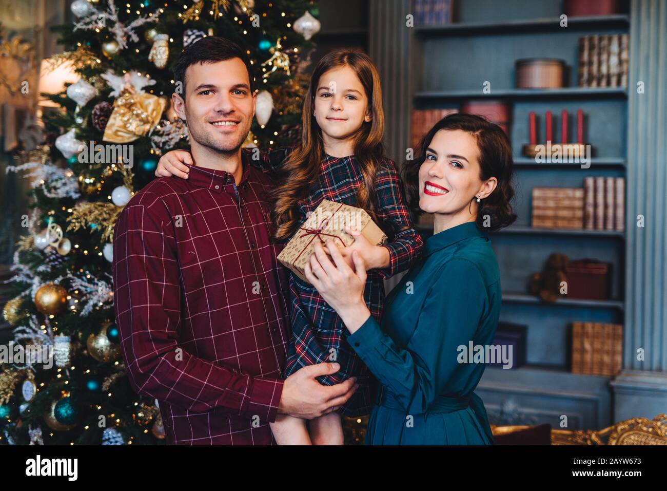 Happily living small family hi-res stock photography and images - Alamy