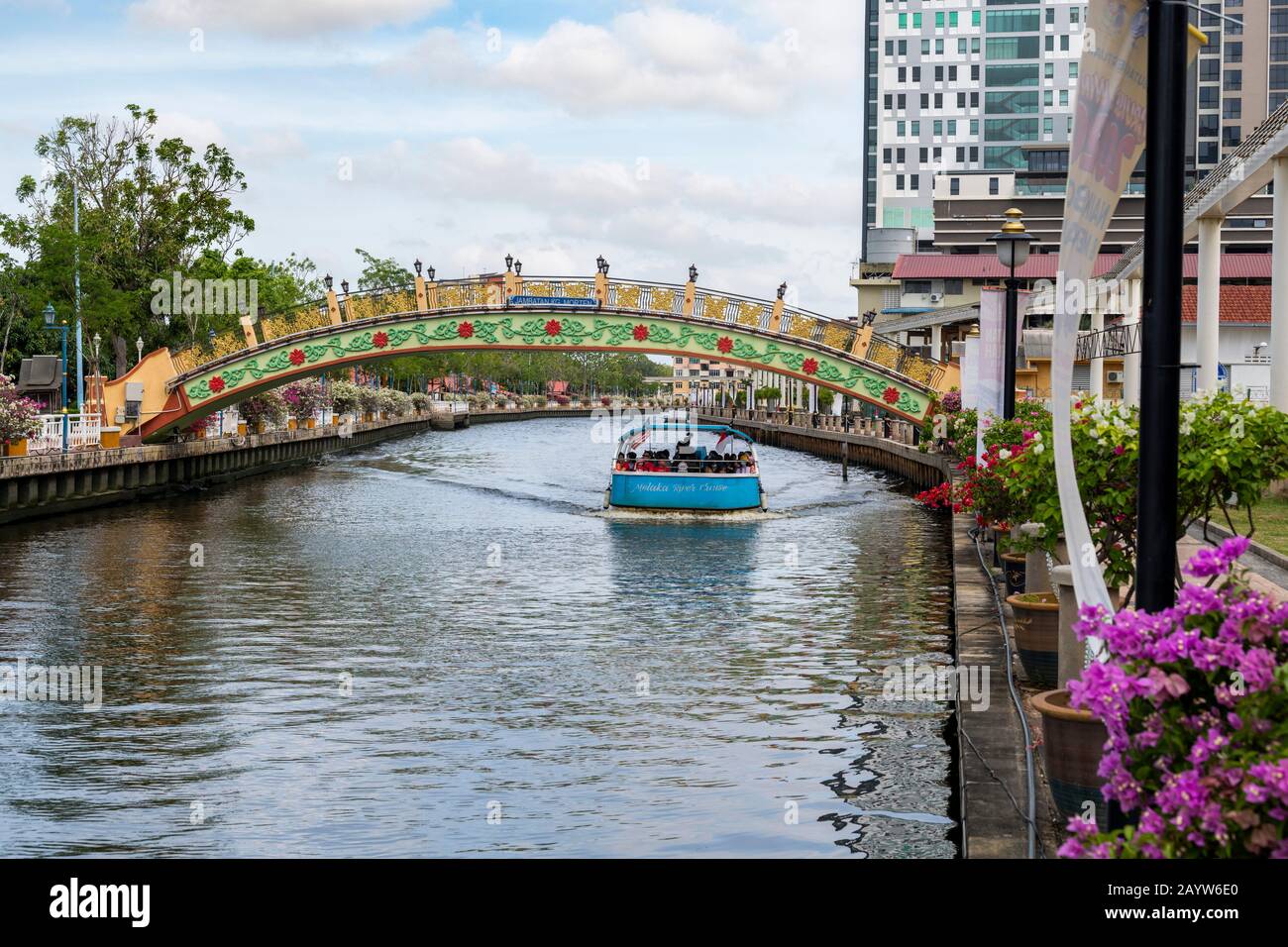 Historic pedestrian Kampung Morten Bridge Over Melaka River in Malacca ...