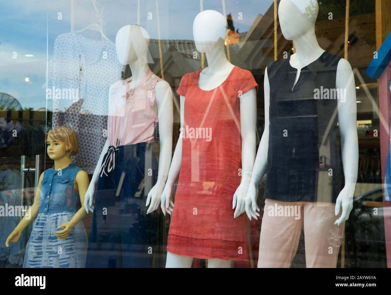 Woman figure behind glass hi-res stock photography and images - Alamy