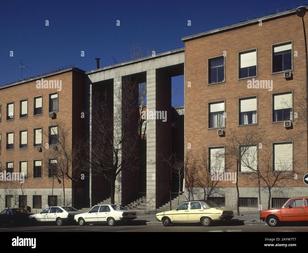 CONSEJO SUPERIOR INVESTIGACIONES CIENTIFICAS- FUNDADO AÑOS 40. ENTRADA ...