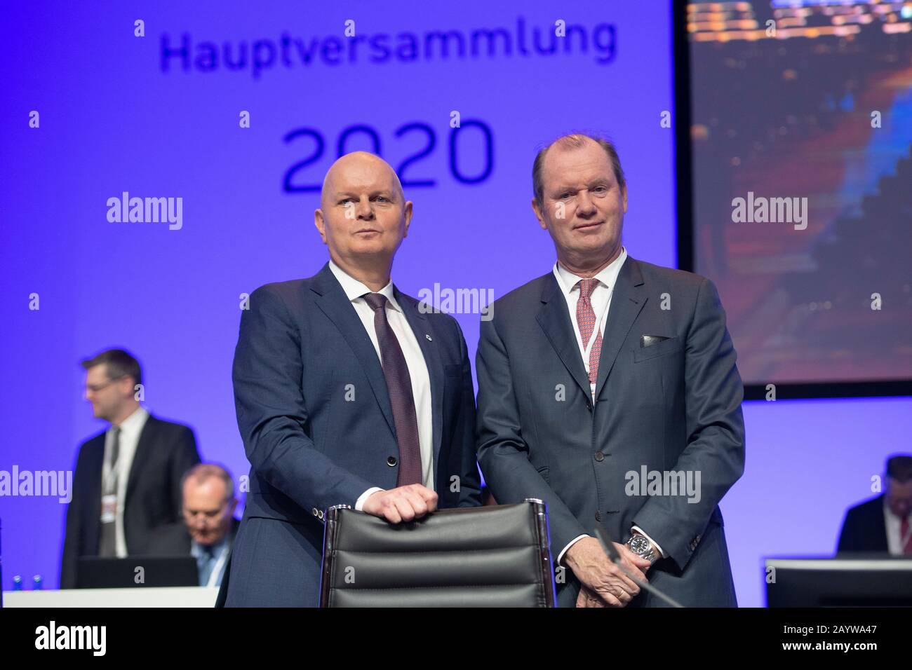 Metro ceo chairman management board hi-res stock photography and images ...