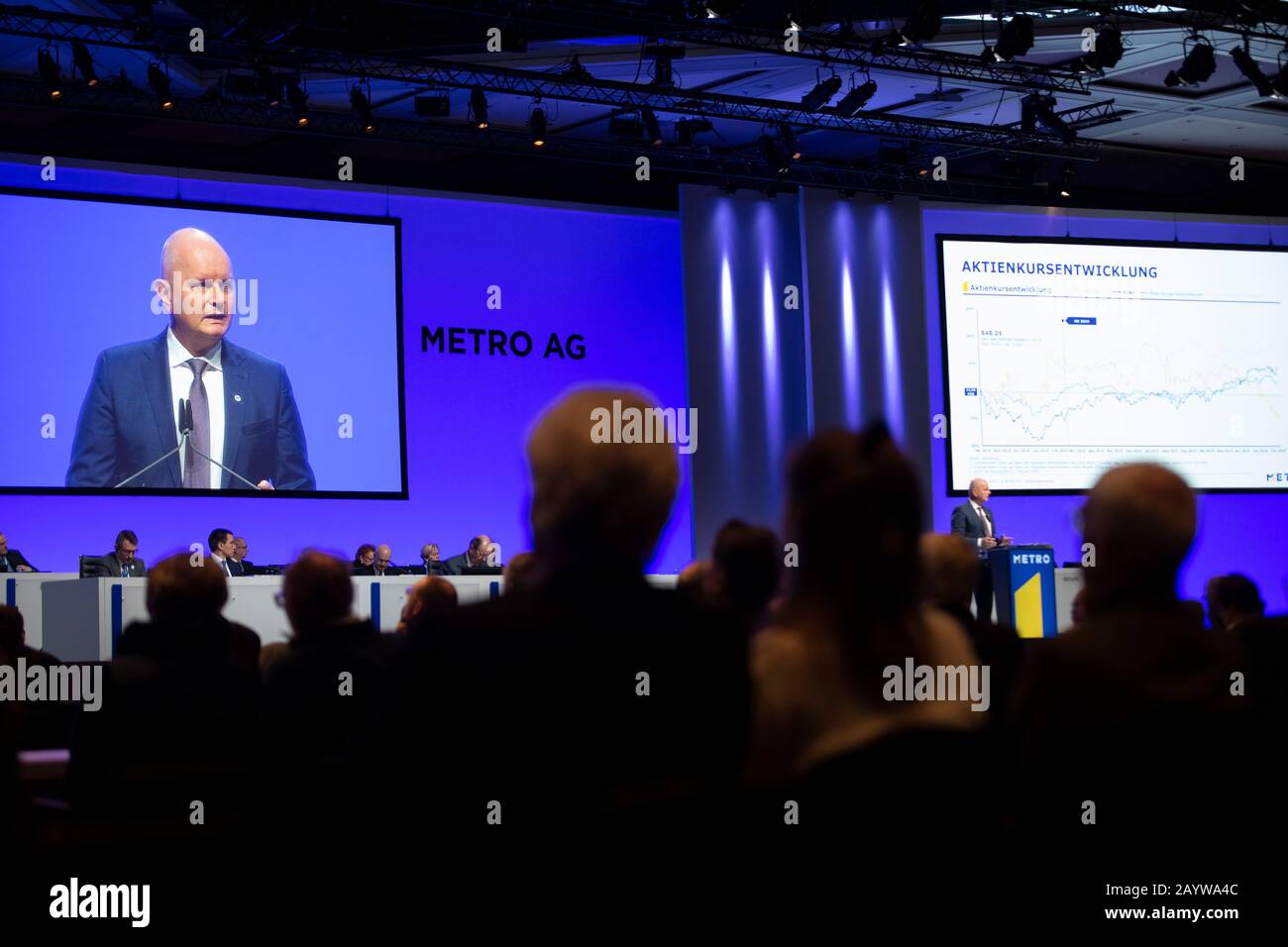 Metro ceo chairman management board hi-res stock photography and images ...