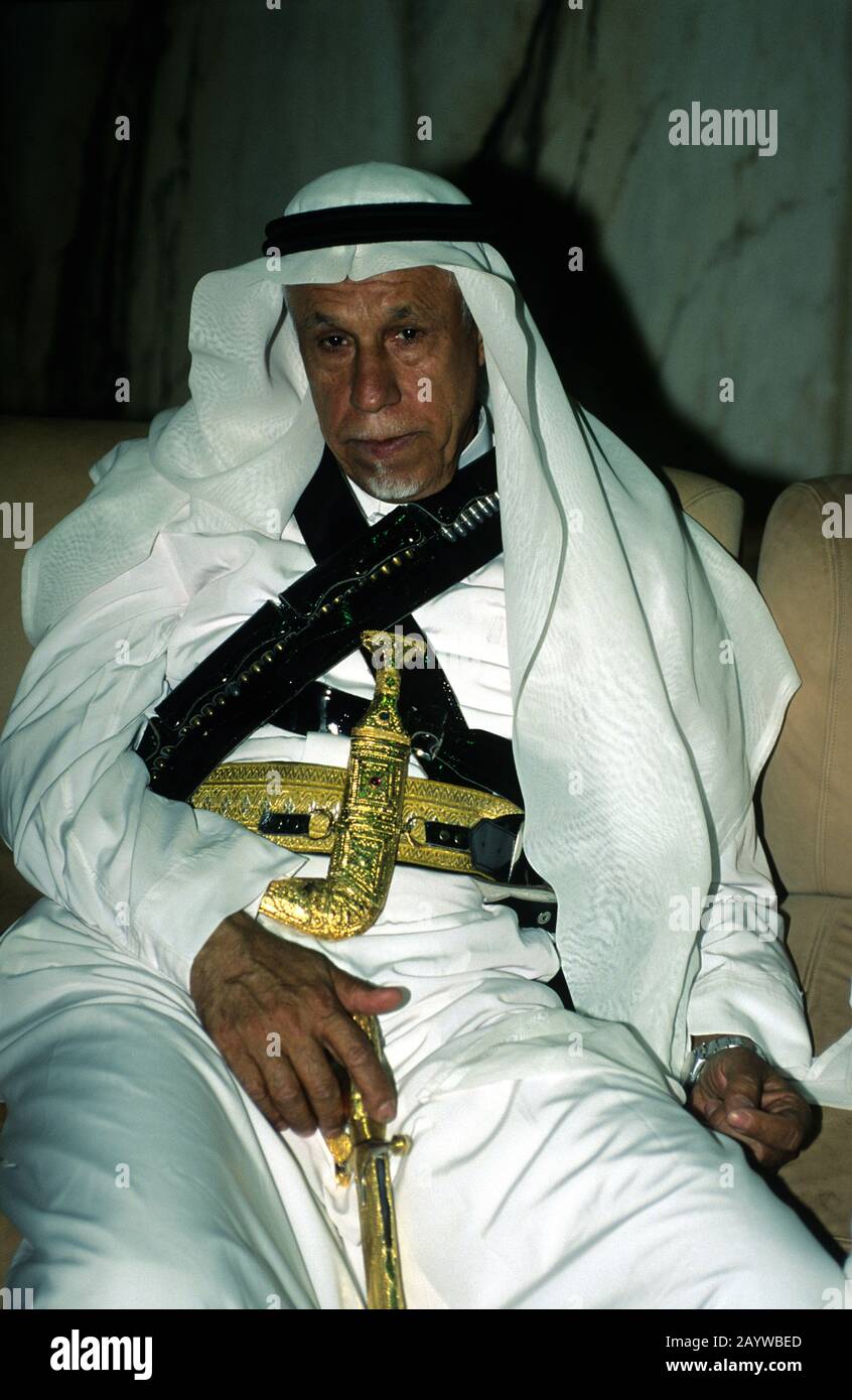 Saudi elderly man hi-res stock photography and images - Alamy