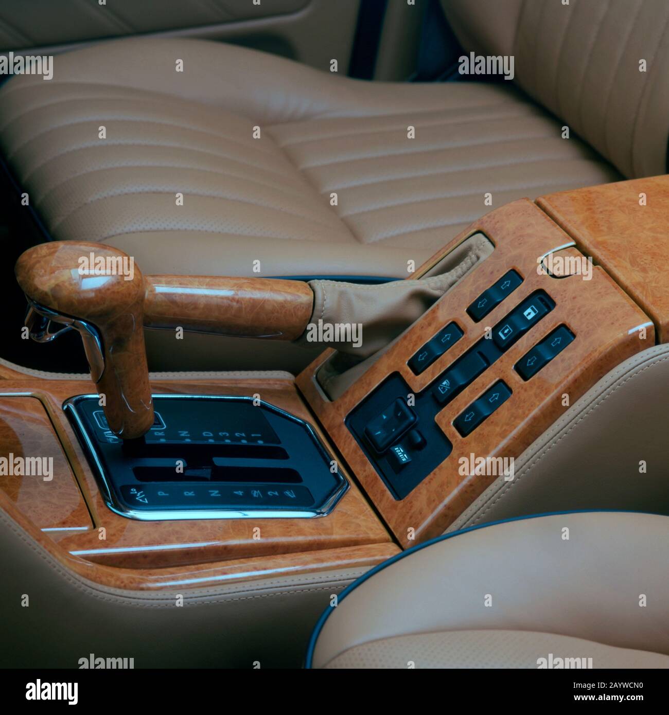 2001 Range Rover High Resolution Stock Photography and Images - Alamy