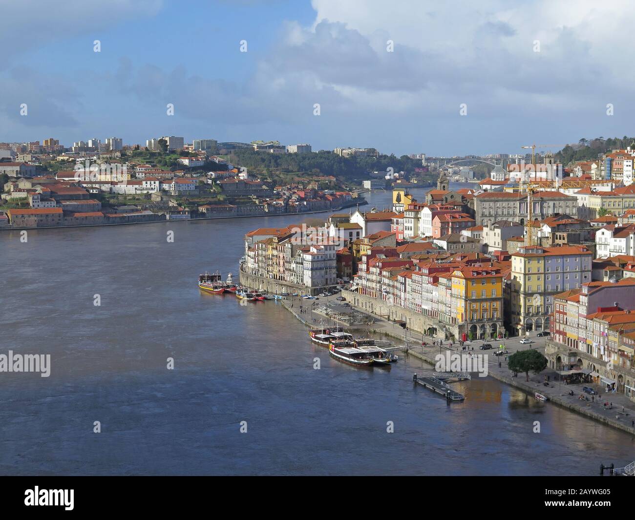 Connect side view hi-res stock photography and images - Alamy