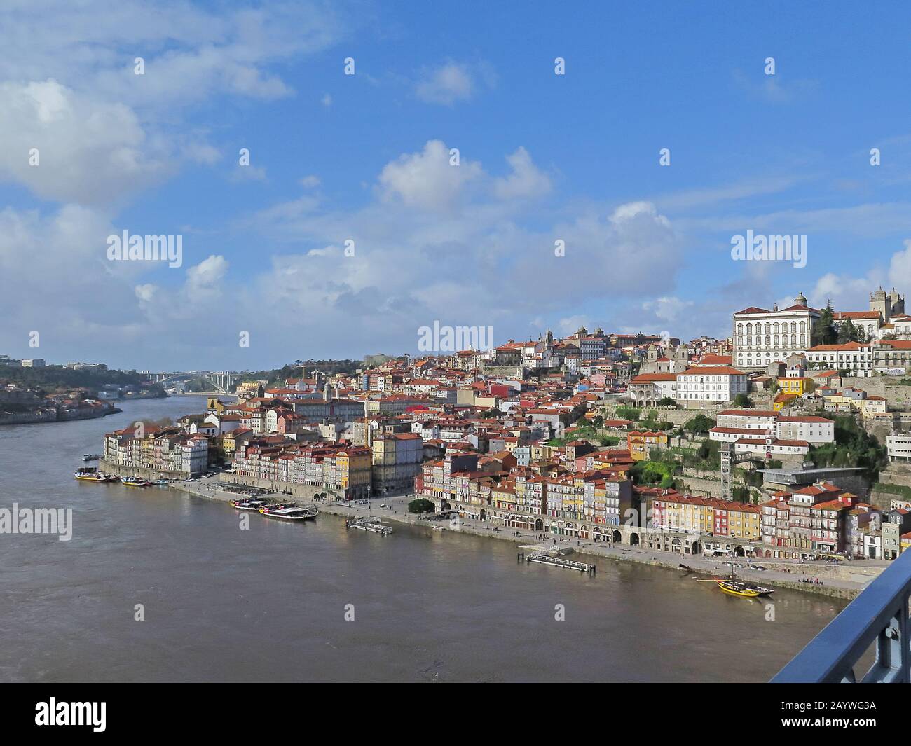 View to Ribeira from the other side of the Douro River Stock Photo - Alamy