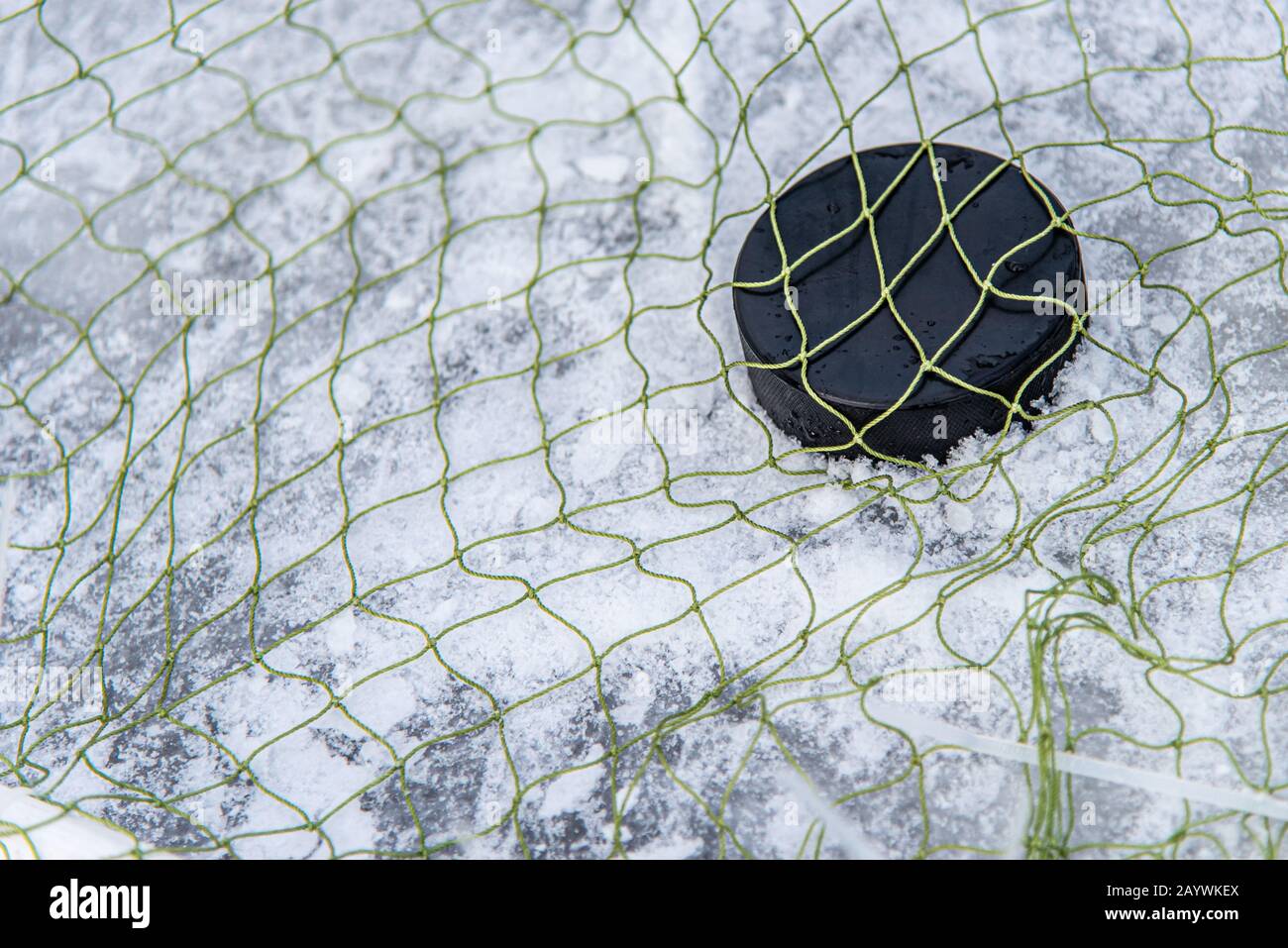 Hockey goalie in net game hi-res stock photography and images - Alamy