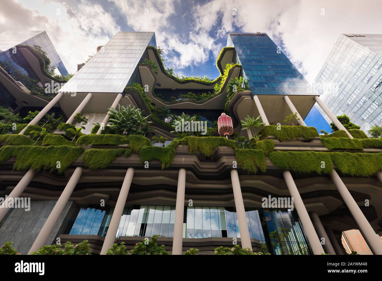 Singapore park royal hotel architecture hi-res stock photography and ...