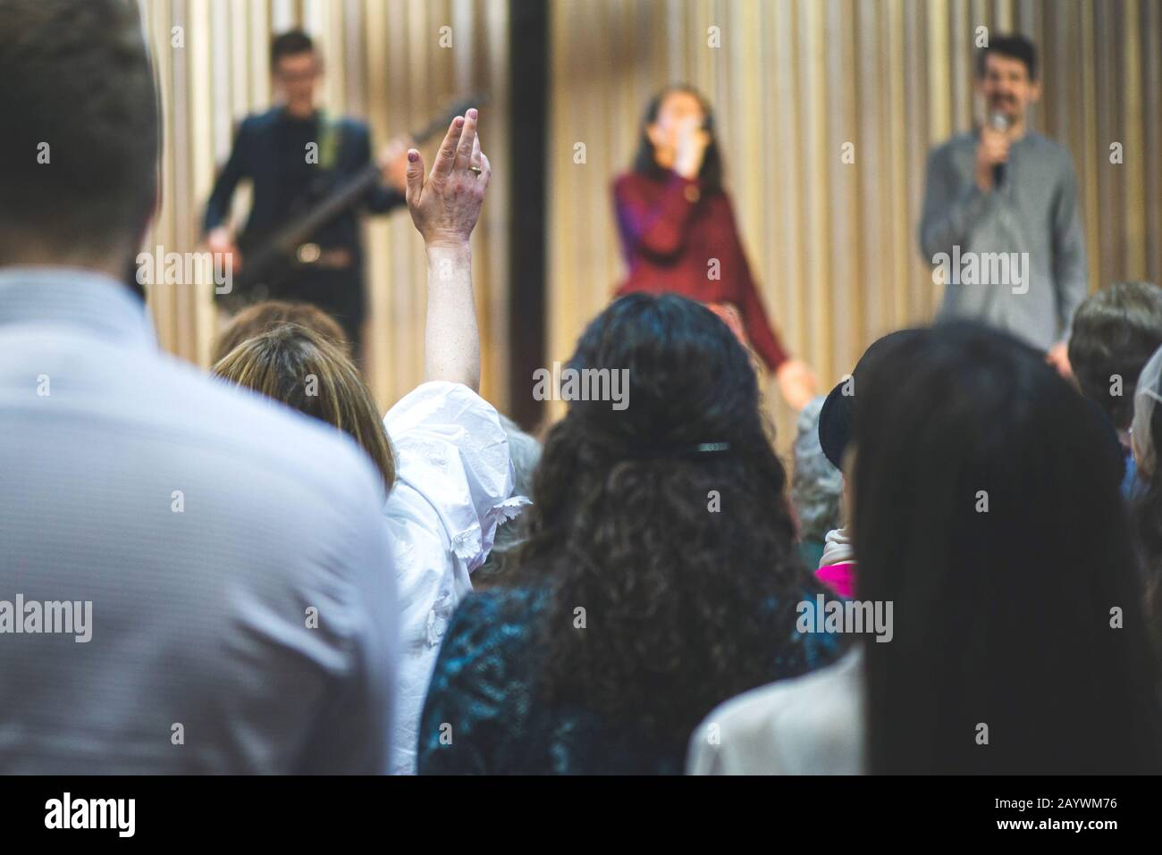 Christian People Worship Hi Res Stock Photography And Images Alamy