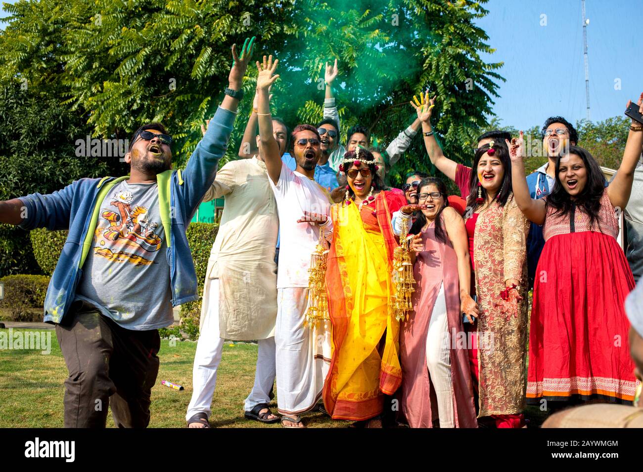 India friends multi culture hi-res stock photography and images - Alamy